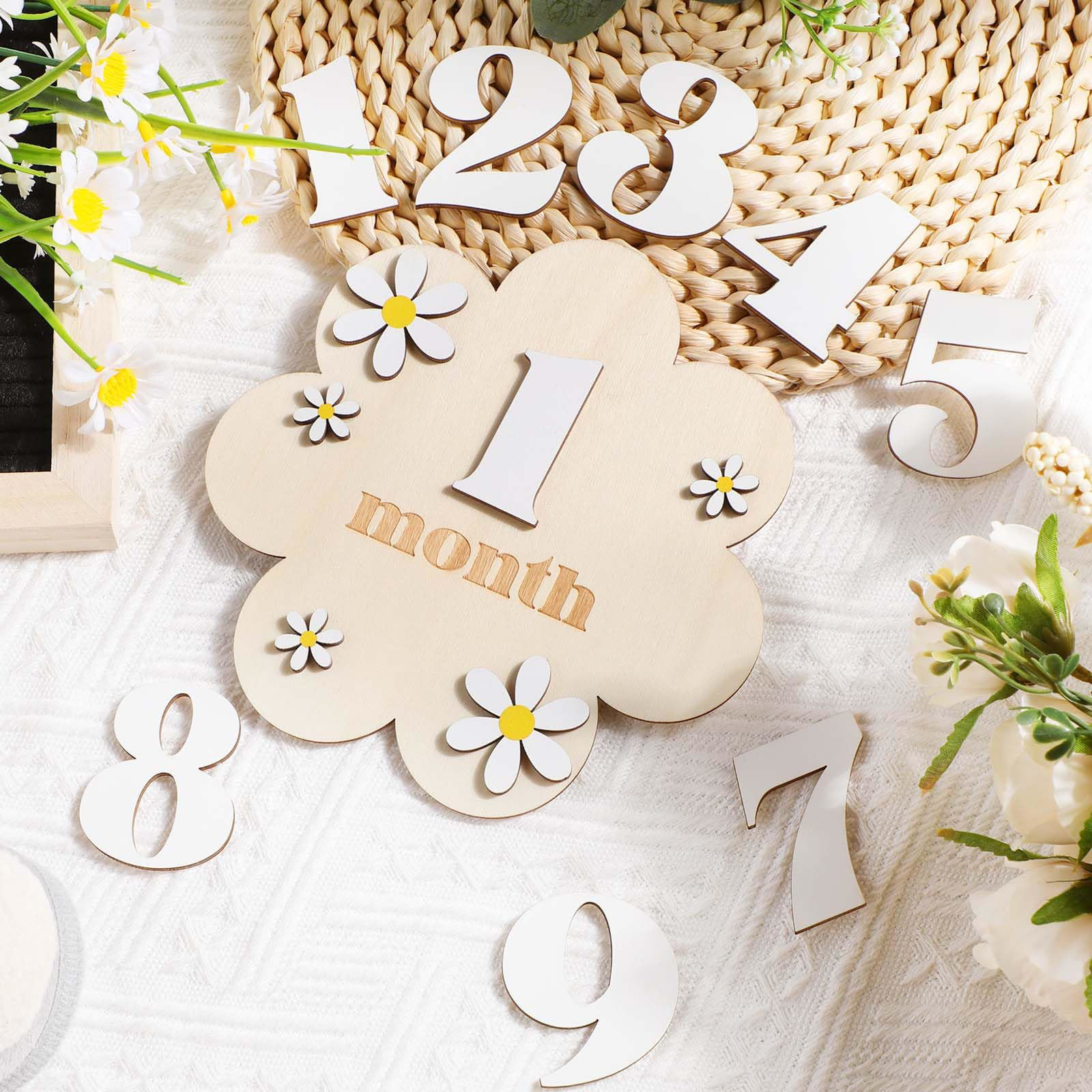 GetUSCart- Burbell 3D Wooden Daisy Baby Monthly Milestone Cards 1-12 ...